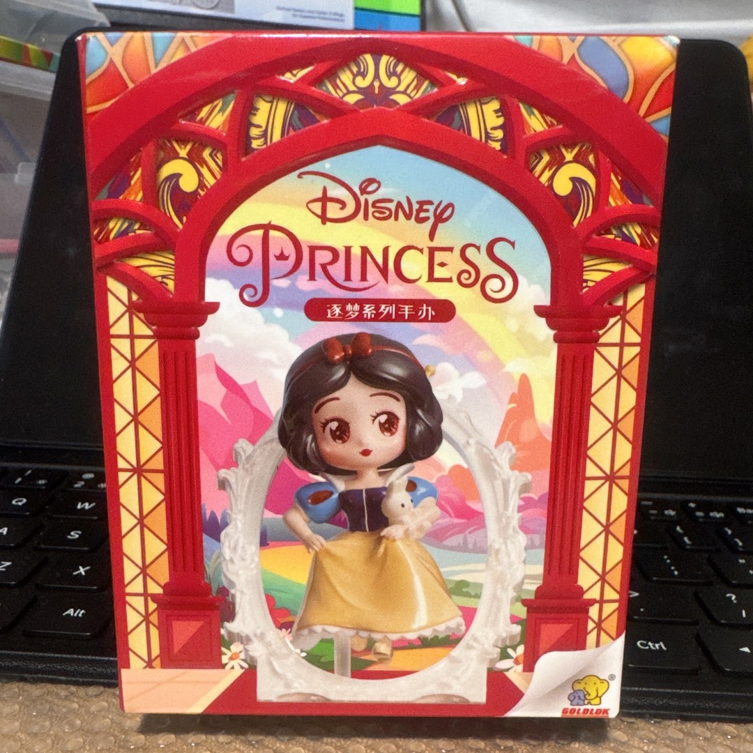 Disney Princess Blind Box Popmart Goldlok Green Party Miniso, Hobbies ...