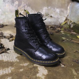 DR MARTENS 1460 BLACK 7UK 41 DOCMART HIGH BOOTS, Fesyen Pria, Sepatu ...