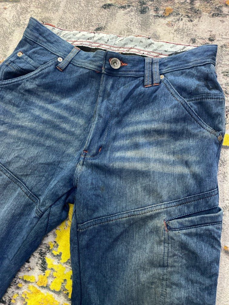 Field Core Cargo Pants, Men's Fashion, Bottoms, Jeans on Carousell
