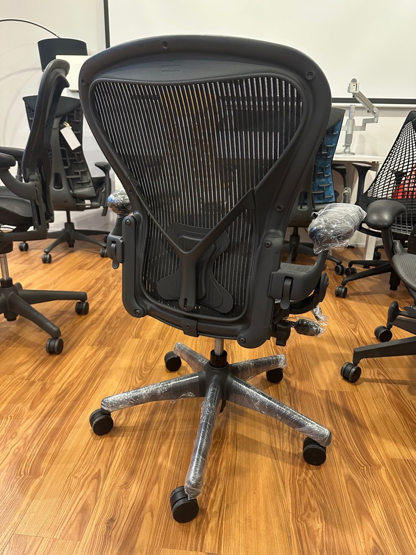 Herman miller classic aeron size b fully loaded with posture fit, back ...