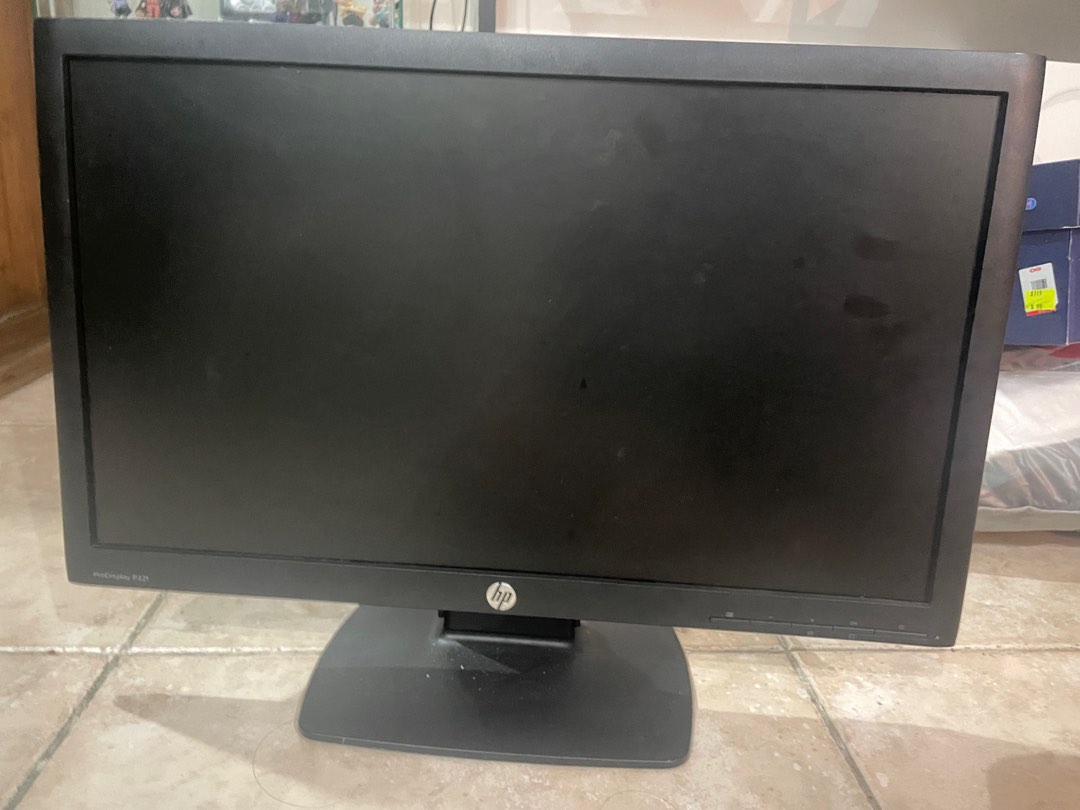 HP V222 monitor, Computers & Tech, Desktops on Carousell