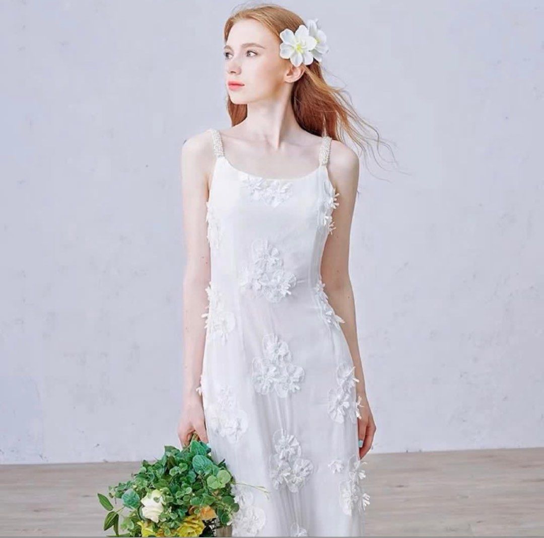 Isabella white angelic 3D floral dreamy long dress/gown, Women's ...