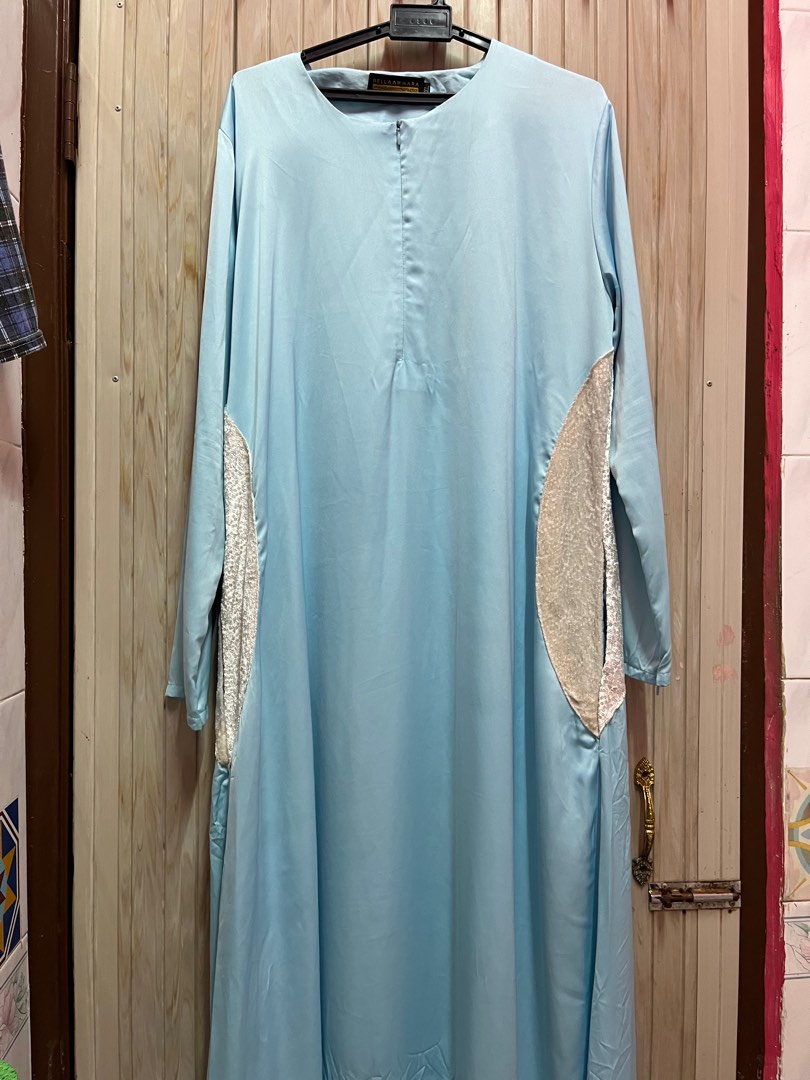 Jubah Bella Ammara Saiz XL Baby Blue, Women's Fashion, Dresses & Sets ...