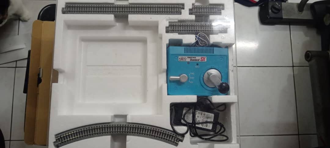 KATO M1 UNITRACK basic oval track, Hobbies & Toys, Toys & Games on ...