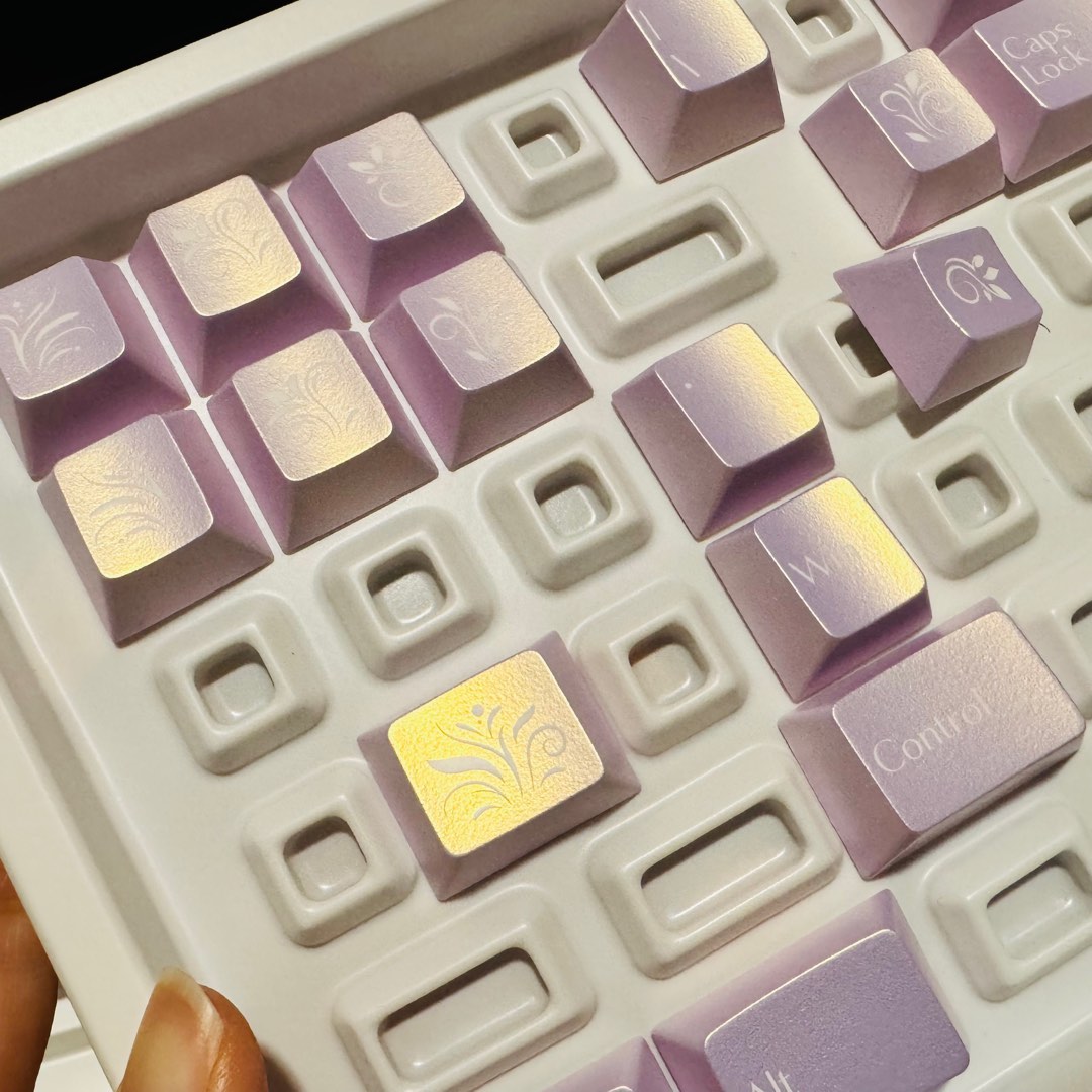 Lavender Shiny Glossy Keycaps, Computers & Tech, Parts & Accessories ...