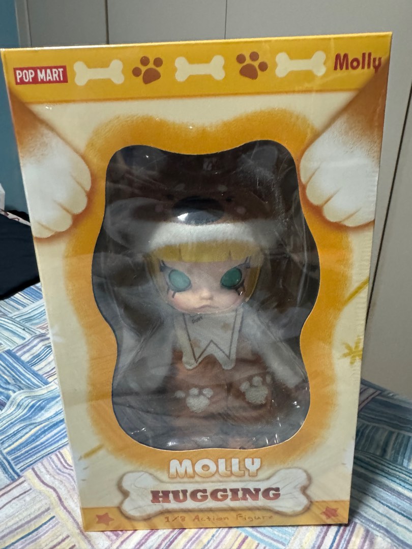 Molly Hugging Action Figure. Brand New and Sealed. 100% Authentic from ...