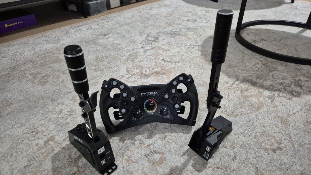 Moza KS Wheel + SGP Shifter + HBP Handbrake , SimRacing, Sim Racing ...
