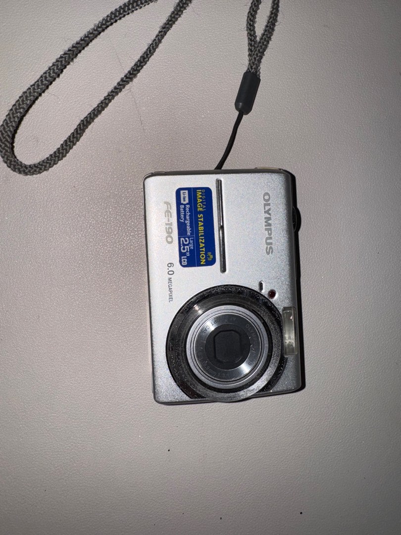 Olympus digi cam, Photography, Cameras on Carousell
