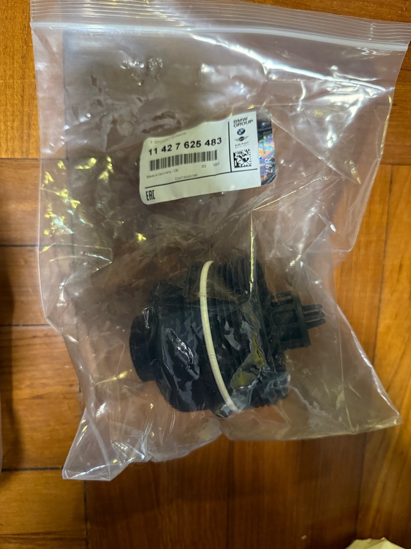 Original Bmw oil filter cover 原廠 油隔蓋 11427625483, 汽車配件, 其他 - Carousell