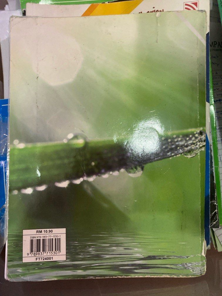 PHYSICS TEXTBOOK FORM 4, Hobbies & Toys, Books & Magazines, Textbooks ...