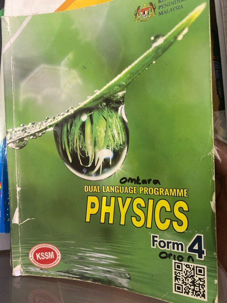 PHYSICS TEXTBOOK FORM 4, Hobbies & Toys, Books & Magazines, Textbooks ...