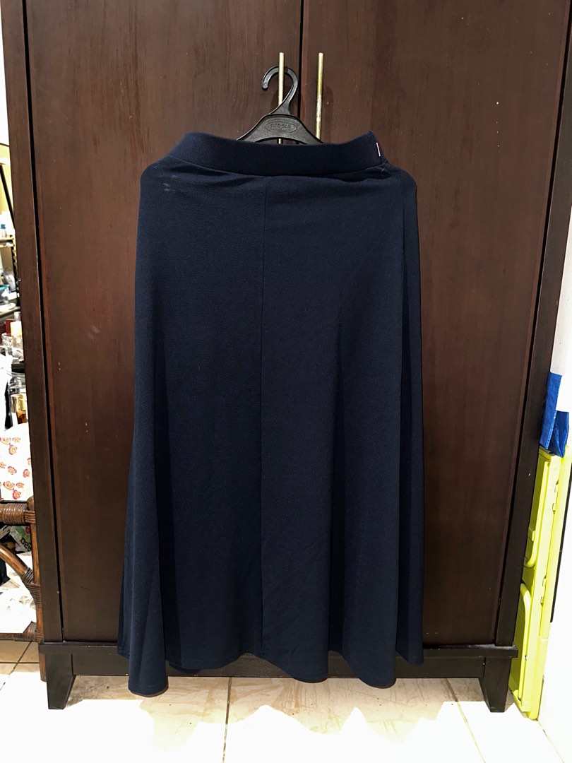 Relvia Rok Lebar Biru Tua (New with Tag), Fesyen Wanita, Pakaian Wanita ...