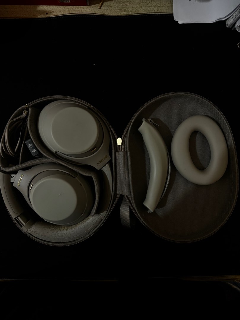 Sony Xm4 Silver, Audio, Headphones & Headsets on Carousell