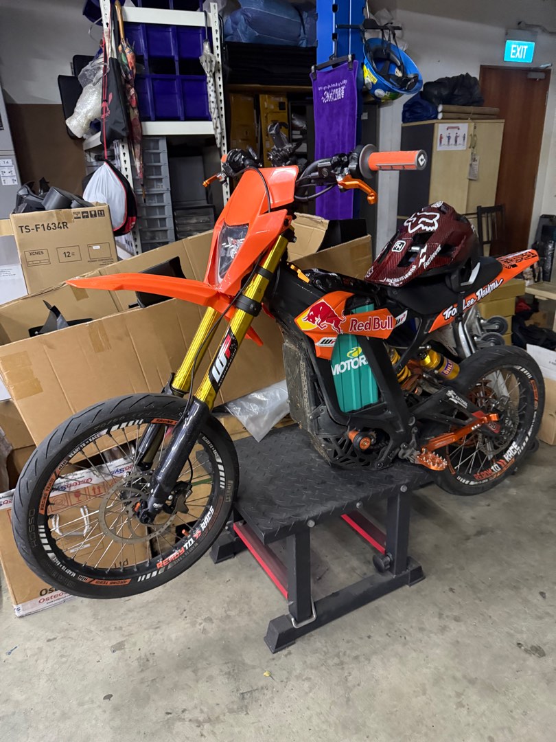 Surron LBX, Sports Equipment, PMDs, E-Scooters & E-Bikes, E-Scooters ...