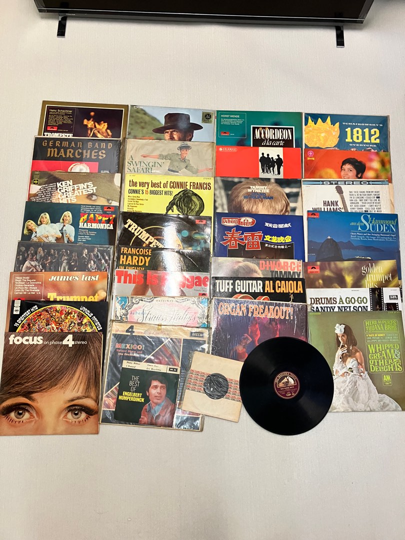 30pcs vinyl record disc lot, Hobbies & Toys, Music & Media, Vinyls on ...