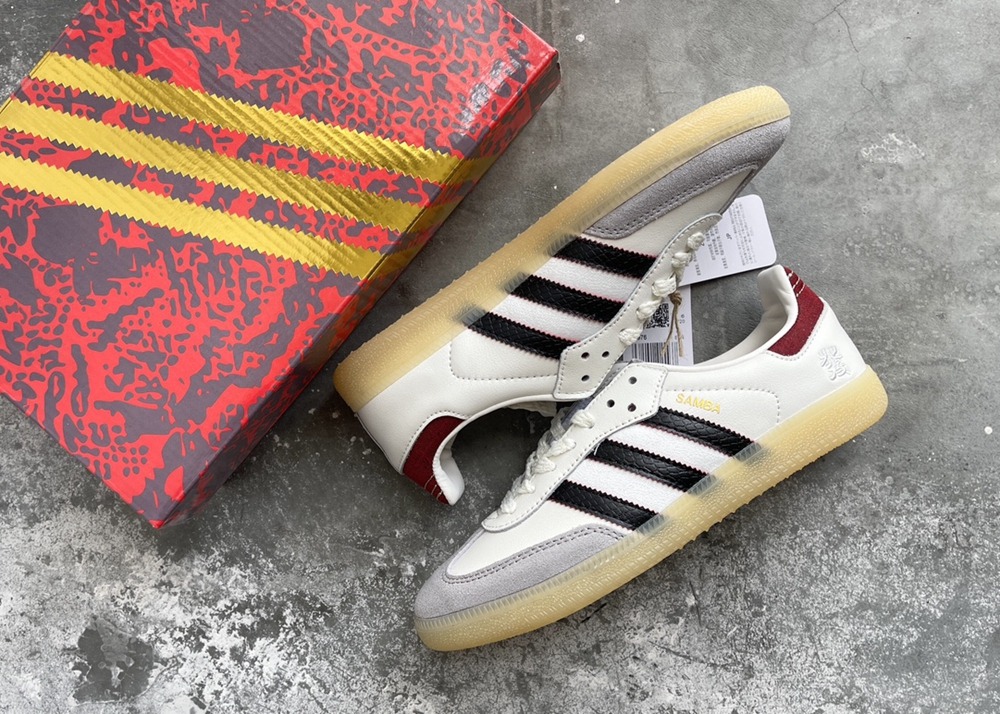 Adidas Originals Samba OG Year of the Snake 德訓休閒運動鞋板鞋 35-45, 男裝, 鞋, 便服鞋 ...