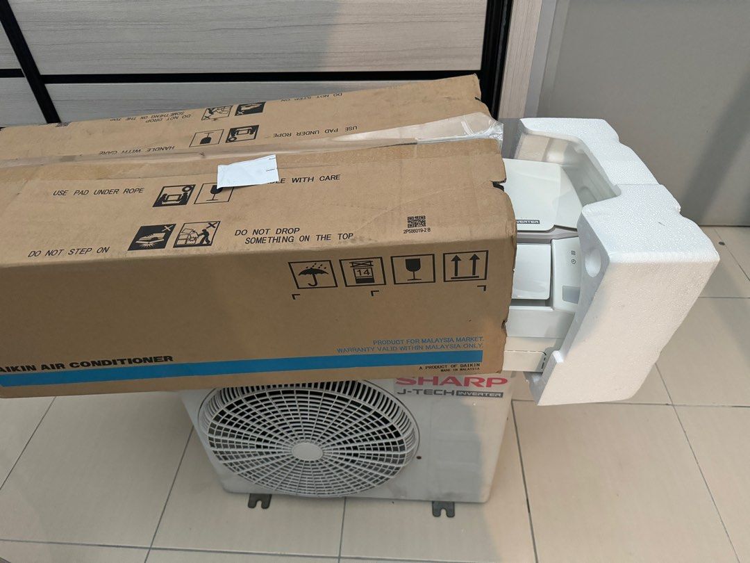 Aircond Sharp inverter 1HP, TV & Home Appliances, Air Conditioners ...