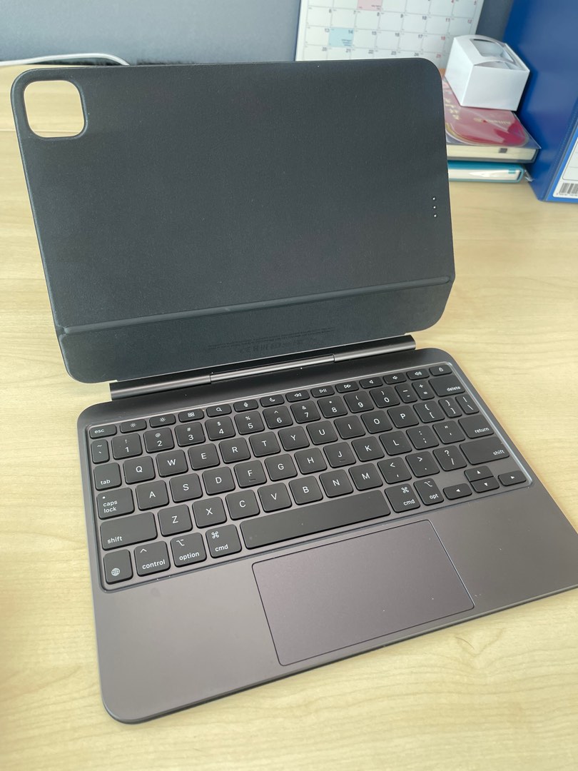 Apple Magic Keyboard 11 Inch Ipad Pro 4, Mobile Phones & Gadgets ...