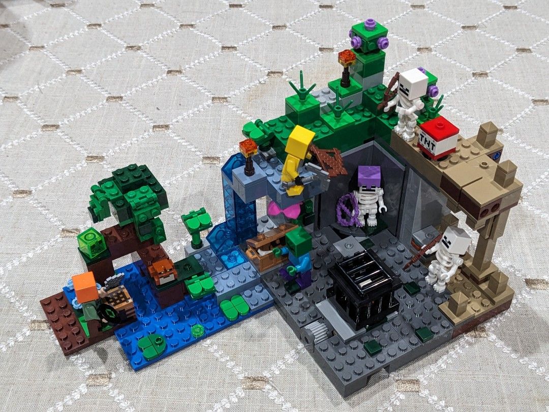 (BIB) Lego Minecraft Skeleton Dungeon + Swamps Adventure Sets, Hobbies ...