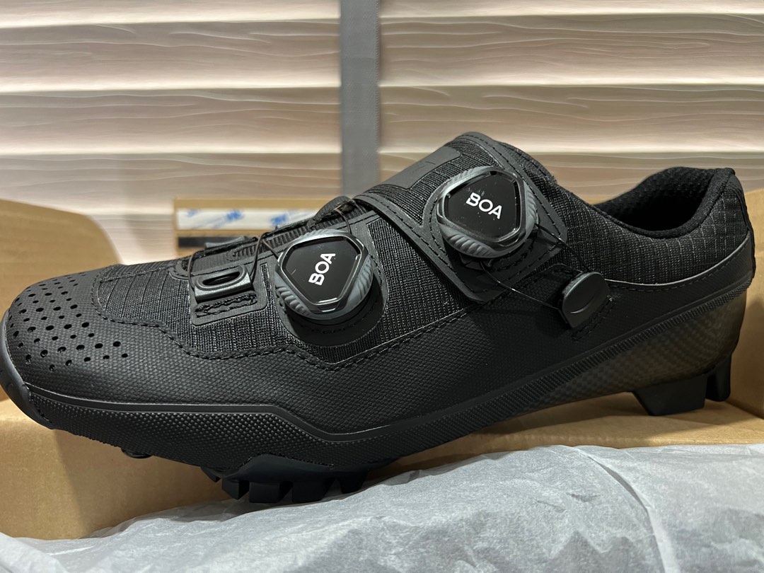 BONT Riot G black, wide fit, size 43, Sports Equipment, Bicycles ...