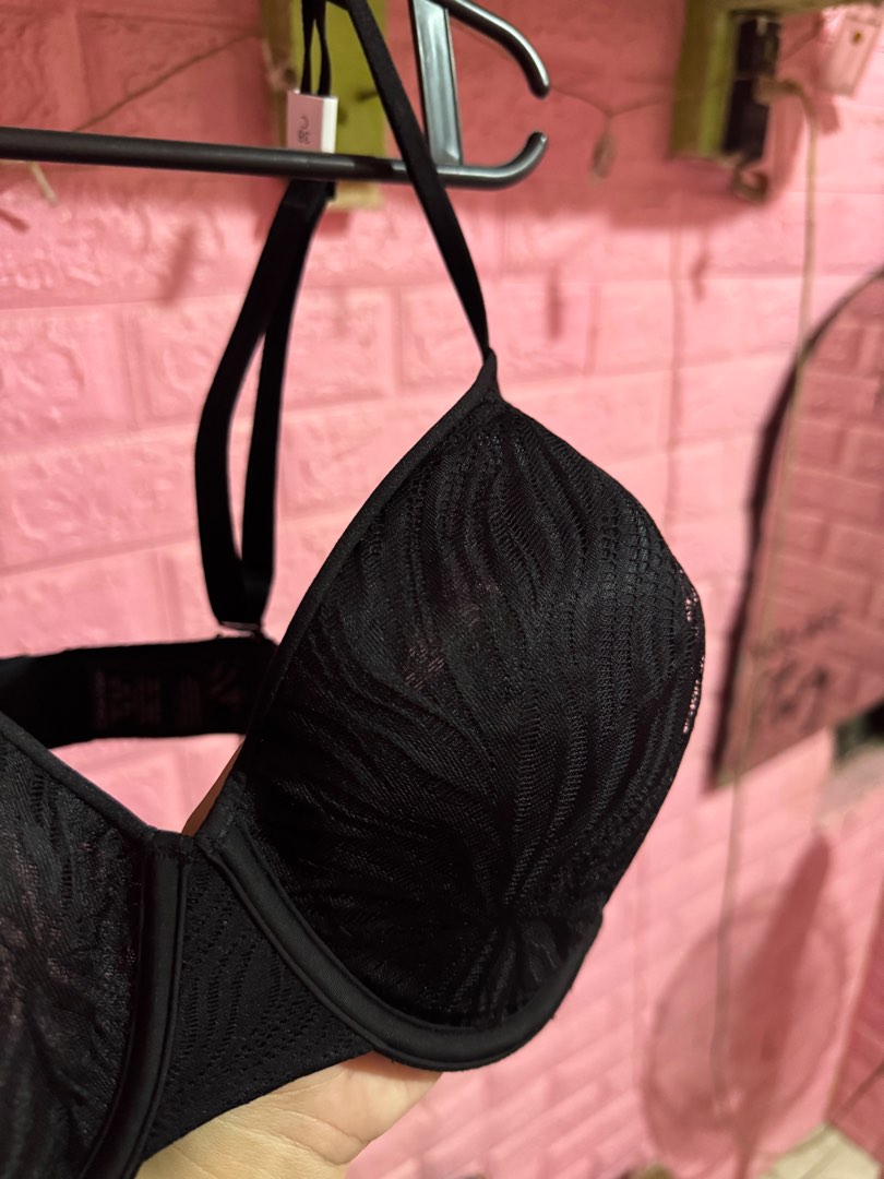 Calvin Klein 38C Bra, Women's Fashion, Undergarments & Loungewear on ...