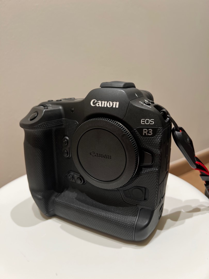 CANON R3, Photography, Cameras on Carousell