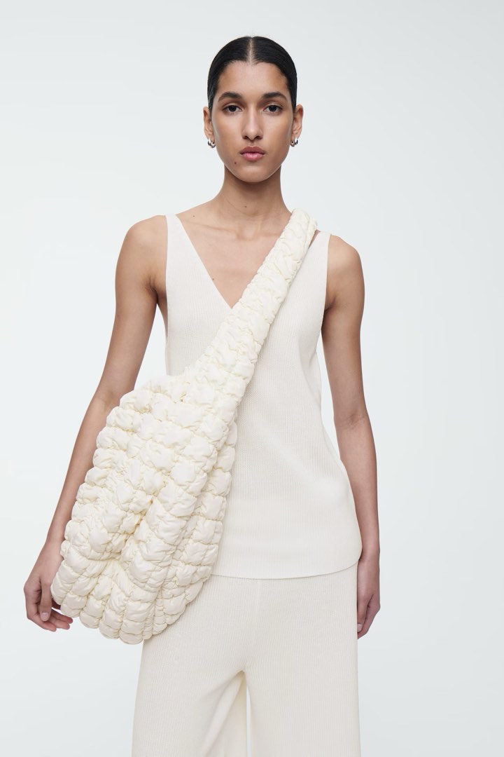 COS Oversized Quilted Puffer Crossbody Bag, Women's Fashion, Bags ...