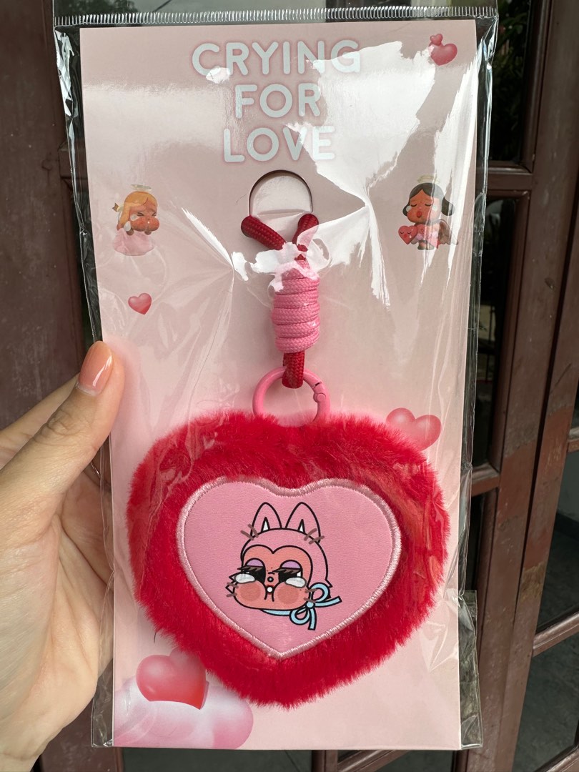 Crybaby Plush Mirror, Desain & Kerajinan Tangan, Lainnya di Carousell