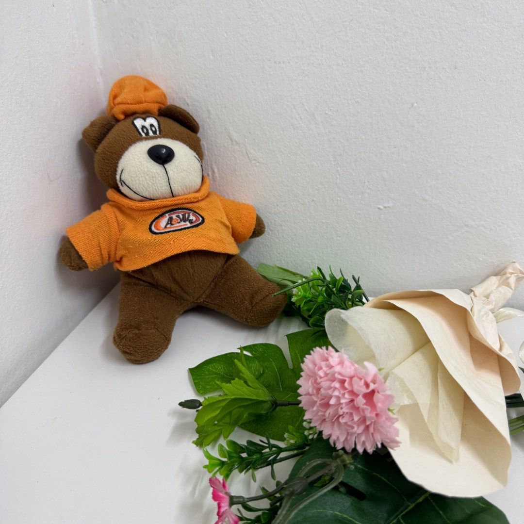Defect A&W soft toy_ Vintage A&W bear plush soft toy, Hobbies & Toys ...