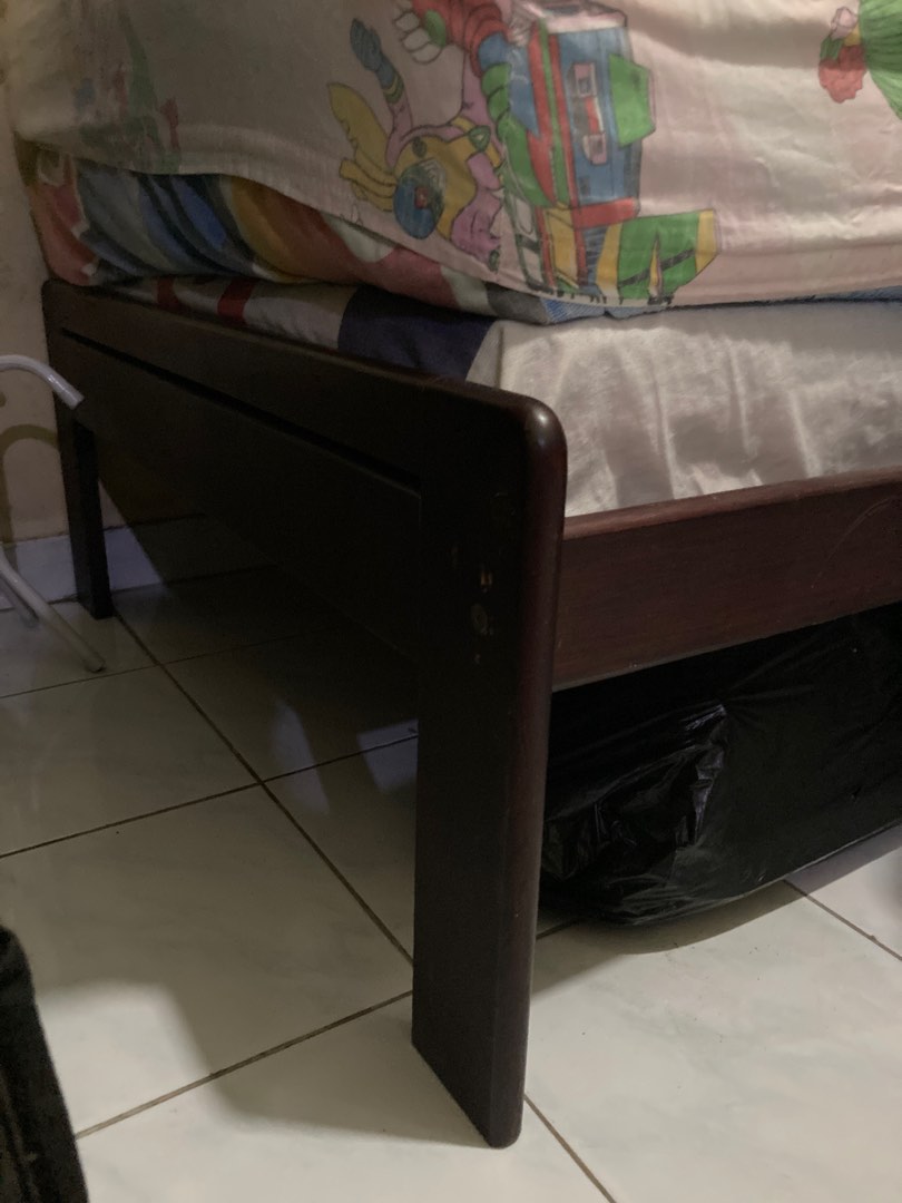 Dipan Divan Kayu Tempat Tidur Minimalis 90 x 200cm, Perabotan Rumah di ...