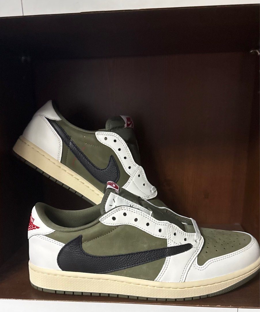 DS Travis Scott X Air Jordan 1 Low SP OG Low Reverse Olive, Men's ...