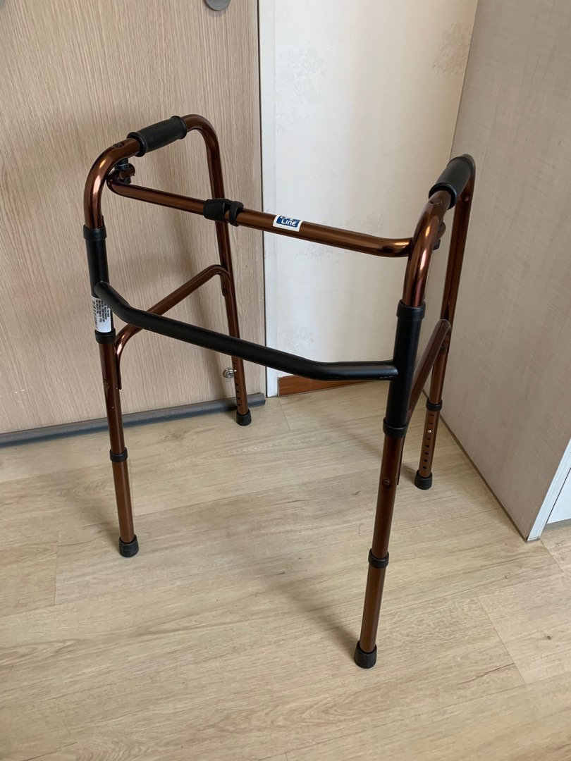 foldable, height adjustable walking frame/crutches, Health & Nutrition ...