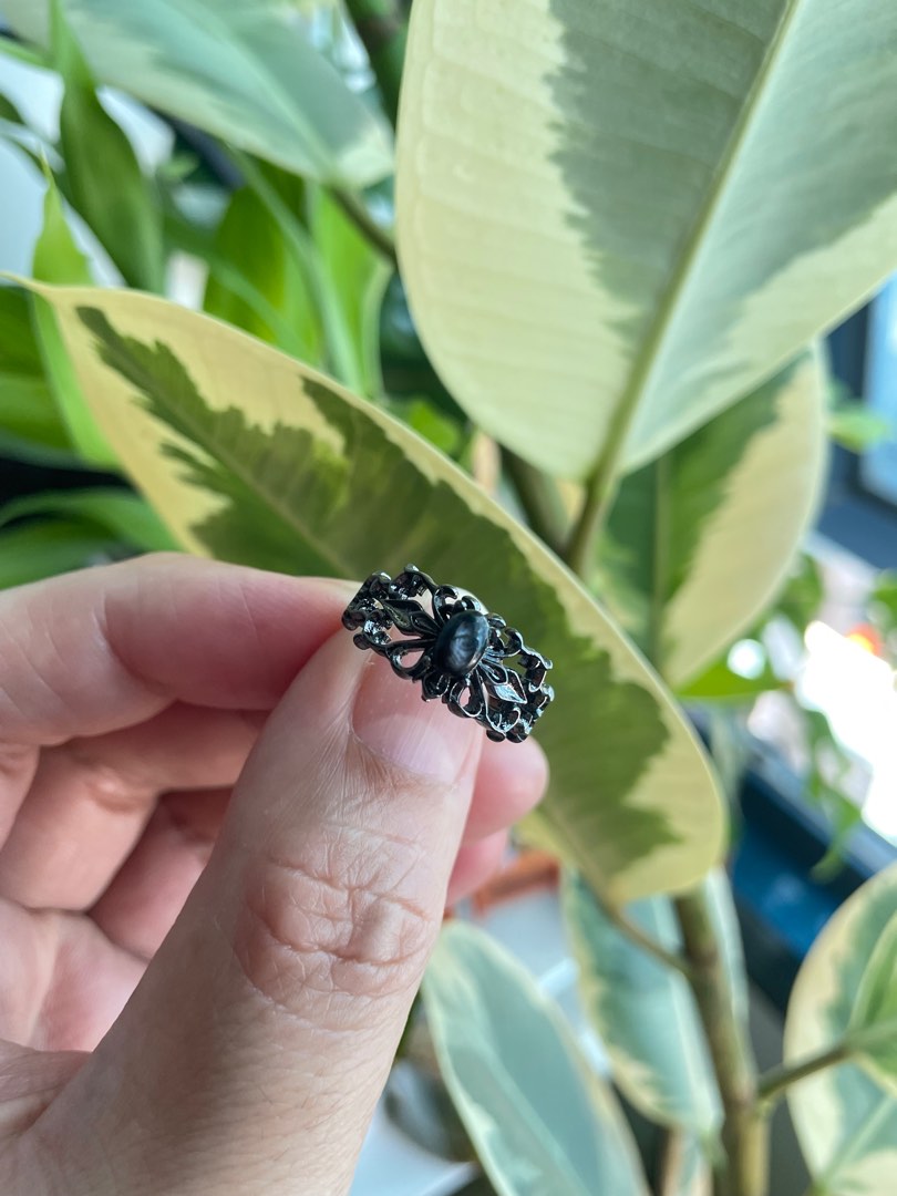 Hypersthene Ring, Women's Fashion, Jewelry & Organizers, Rings on Carousell