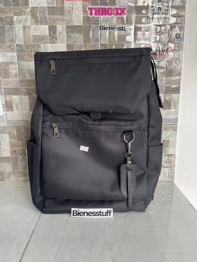 JAMIE - Tas ransel backpack 18L, Barang Mewah, Tas & Dompet di Carousell