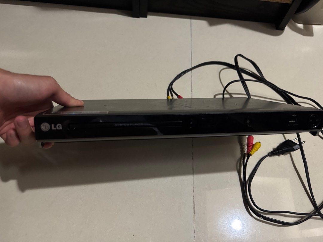 LG DVD Player in working condition, Hobbies & Toys, Music & Media, CDs ...