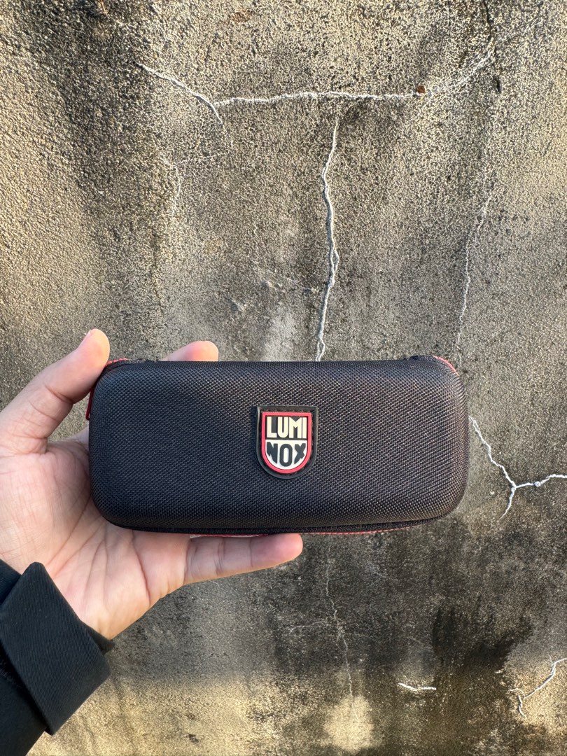 Luminox Hard Case Watch, Men's Fashion, Watches & Accessories, Watches ...