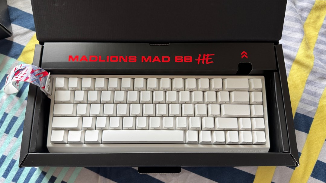 MADLIONS Mad68HE flagship edition white, Computers & Tech, Parts ...