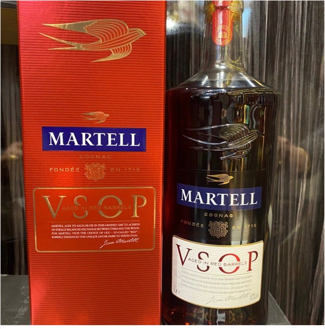 Martell VSOP Aged in Red Barrel 1L, 嘢食 & 嘢飲, 酒精飲料 - Carousell