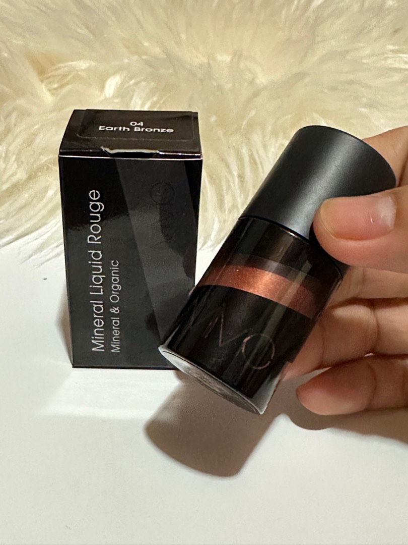 MiMC mineral & organic liquid lipstick (earth bronze no.4), Beauty ...