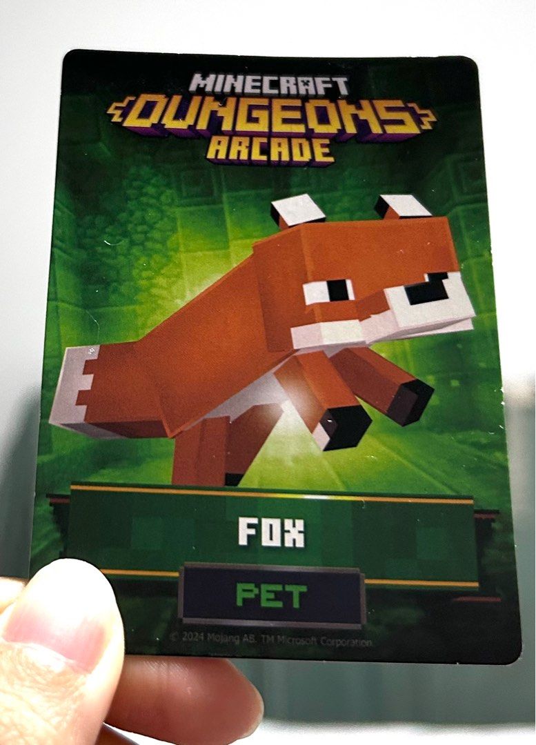 Minecraft Dungeons arcade series 3 cards range sabrewing grim armour ...