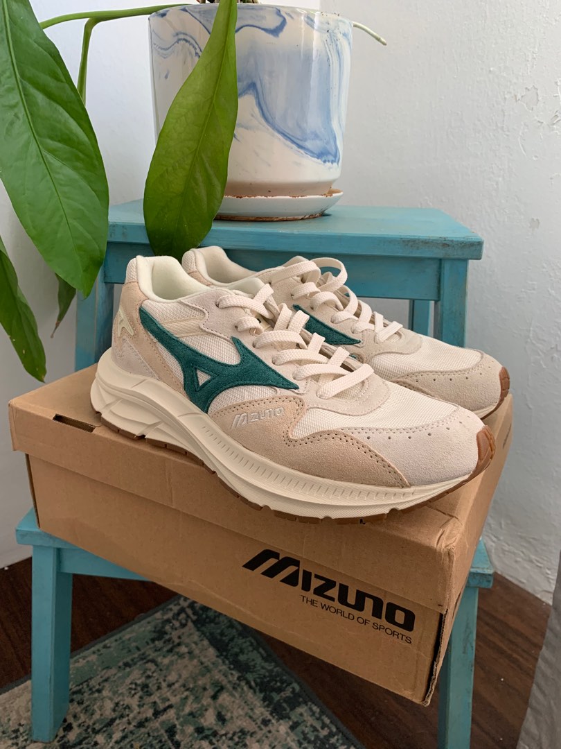 MIZUNO PI RETRO, Men's Fashion, Footwear, Sneakers on Carousell