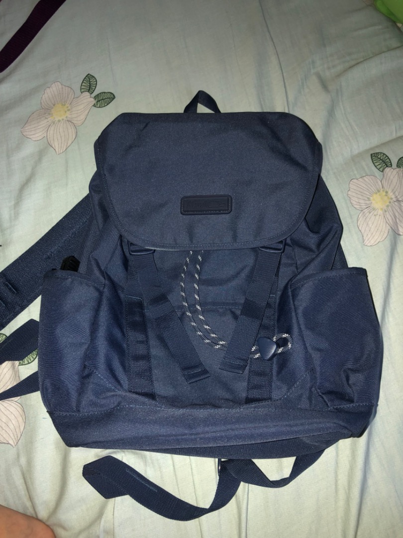 Original Hawk Bagpack, Men's Fashion, Bags, Backpacks on Carousell