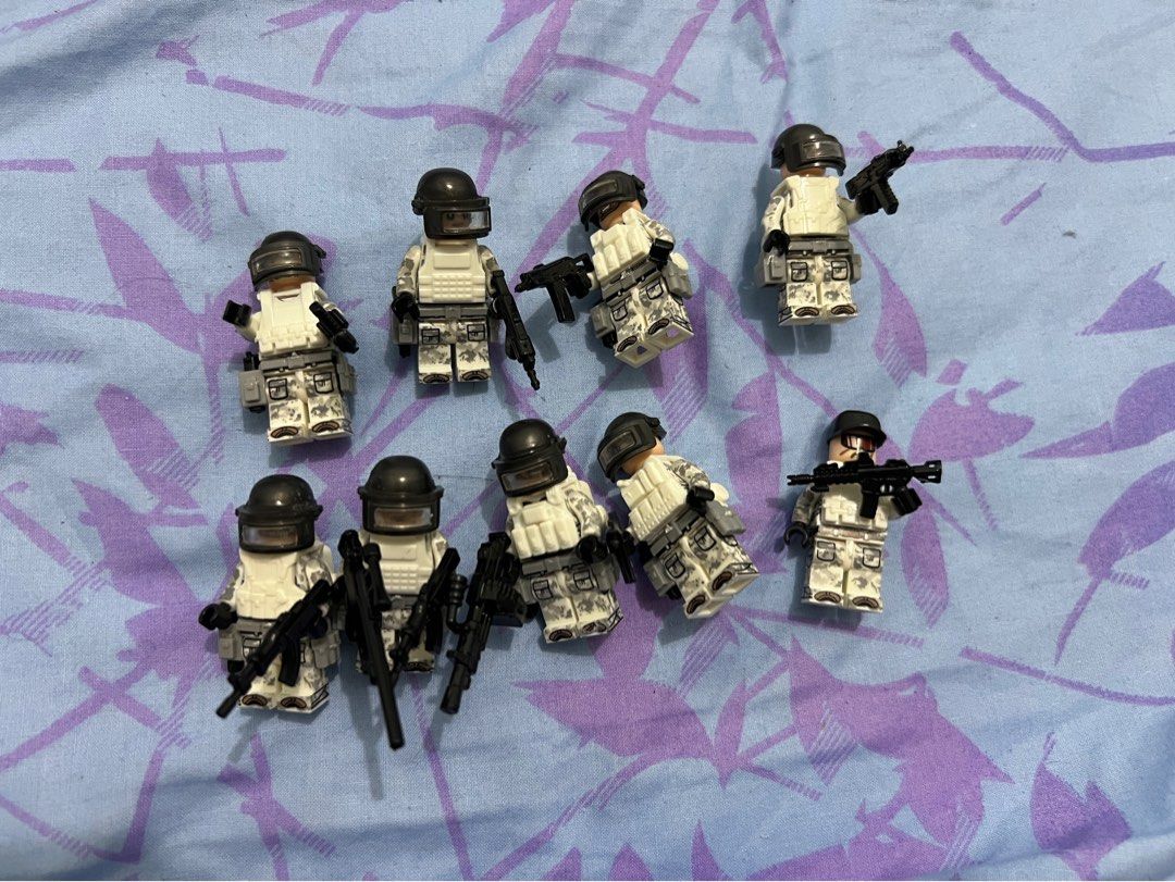 Pubg military soldiers brick, Hobbies & Toys, Toys & Games on Carousell