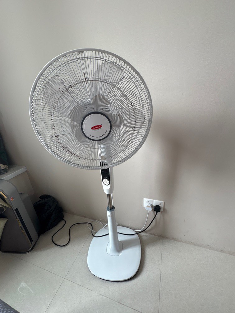 Europace Standing Fan - White, Furniture & Home Living, Lighting & Fans ...