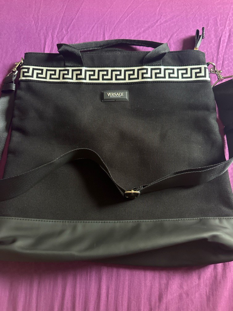 Two ways bag, Women's Fashion, Bags & Wallets, Shoulder Bags on Carousell