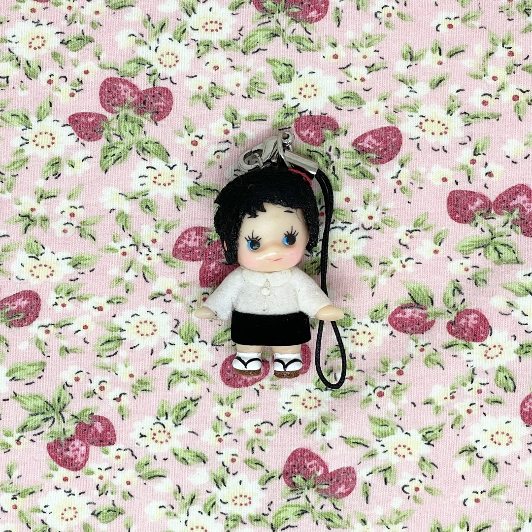 Unsealed Cute Short Hair Student Girl Kewpie Doll keychain gotochi ...