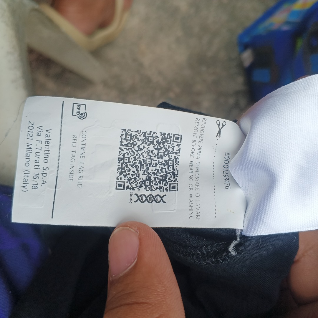 VALENTINO BLACK VLTN LOGO, Men's Fashion, Tops & Sets, Tshirts & Polo ...