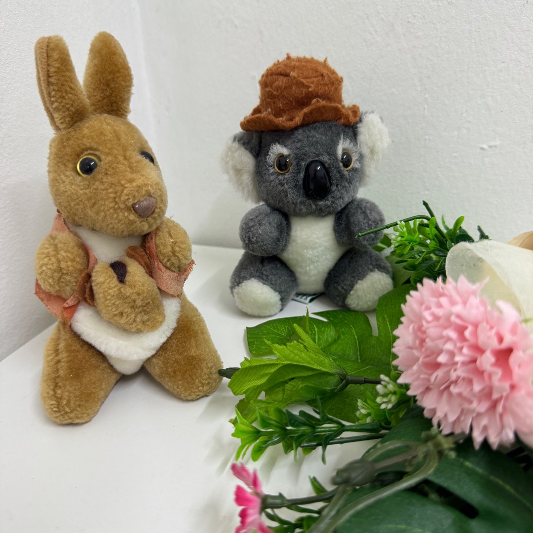 Vintage Defect Australia koala bear and kangaroo soft toy, Hobbies ...