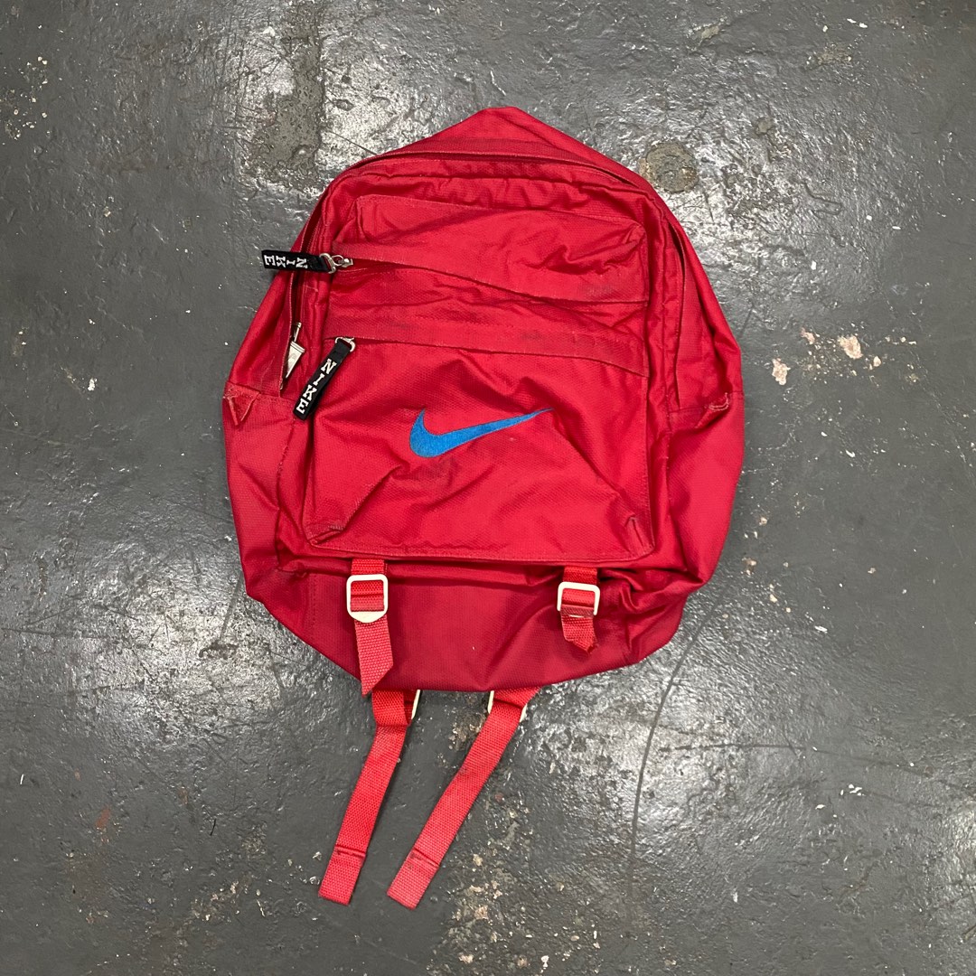 VINTAGE NIKE BACKPACK, Men's Fashion, Bags, Backpacks on Carousell