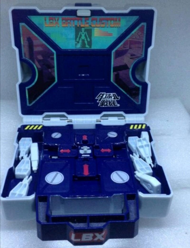 2012 Bandai Little Battlers eXperience LBX Battle Custom Case with free assorted parts, Hobbies ...